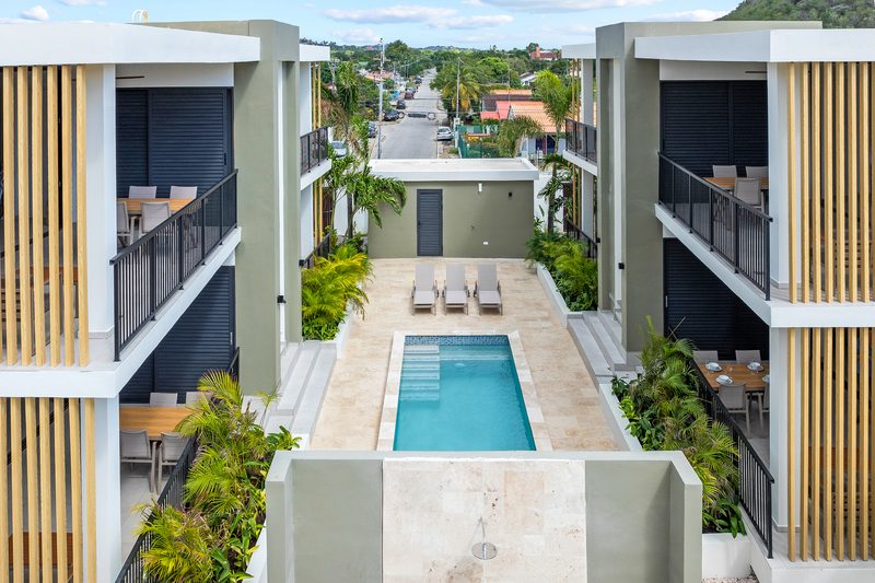 Crystal Sands Resort