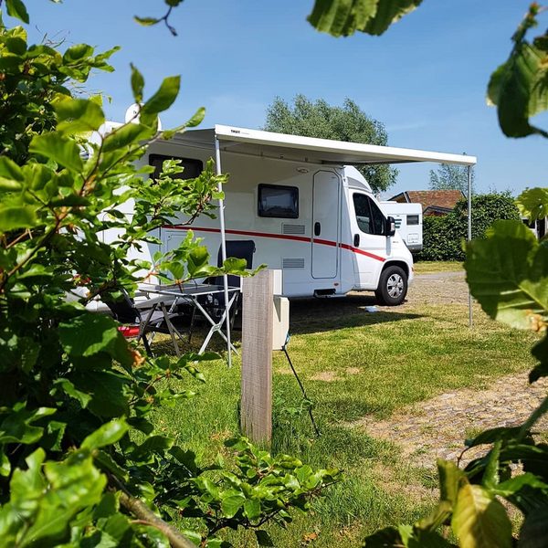 Wohnmobil-/Wohnwagenplätze