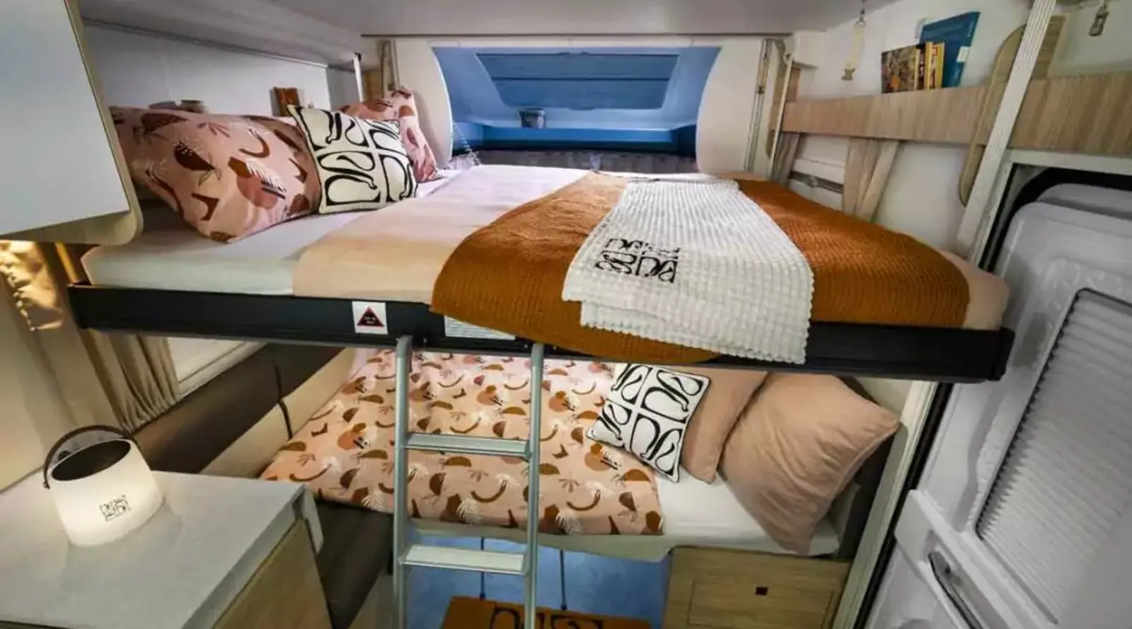 CHALLENGER Graphite 260